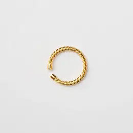 Twisted Aspen Ring Mini – Peacocks & Pearls Lexington