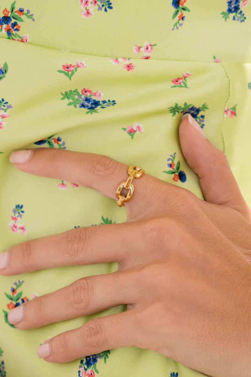 Big Chain Ring – Peacocks & Pearls Lexington